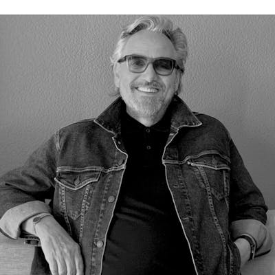 Henk Sentel op Thuis in Heemskerk